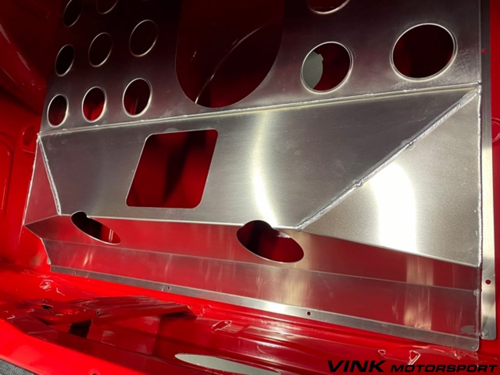 Aluminium 110LTR fuel tank cover – Vink Motorsport