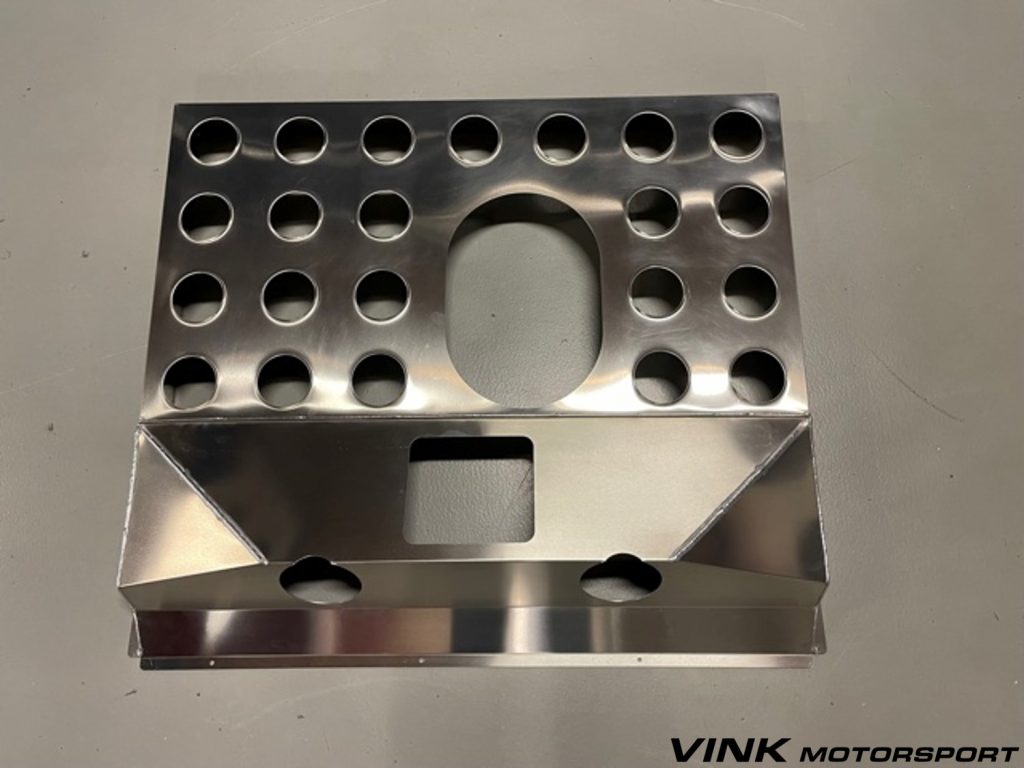 Aluminium 110LTR fuel tank cover – Vink Motorsport